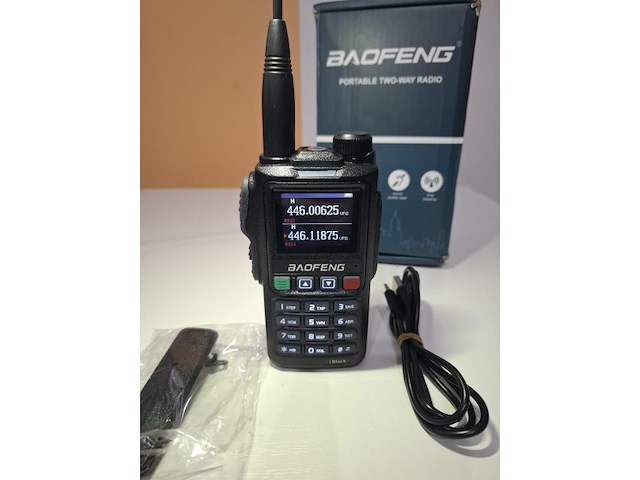 Baofeng UV-18 Dual-Band radio stanica