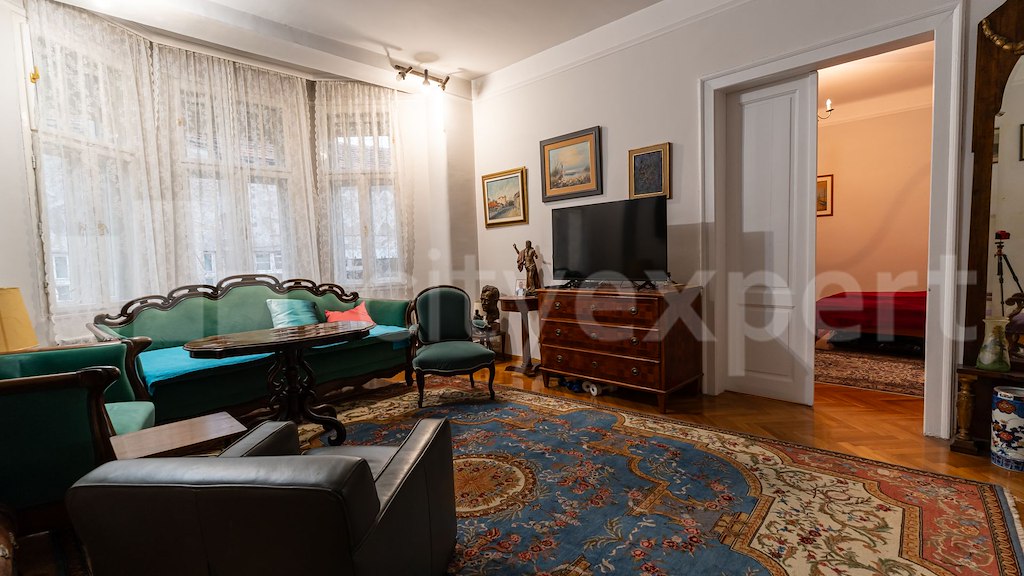 Stan za izdavanje BEZ PROVIZIJE: Četvorosoban, 115m², Cara Uroša, Stari grad - 1750€