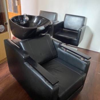 Na prodaju kompletna oprema za frizerski salon ❲ 1800 eur ❳