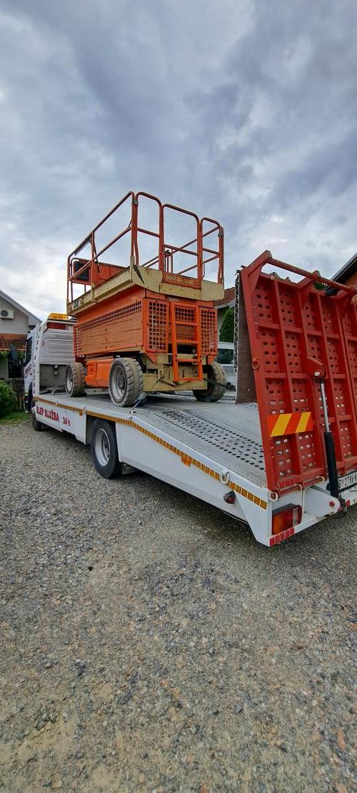 Iznajmljivanje makazastih platformi JLG 4069 LE
Zemun