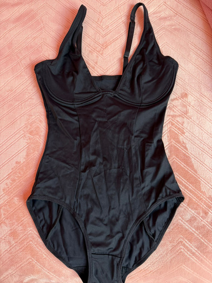 Body potpuno nov vel.XS