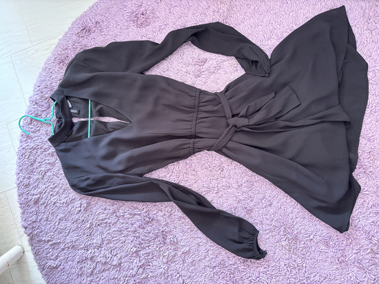 H&M crna haljina