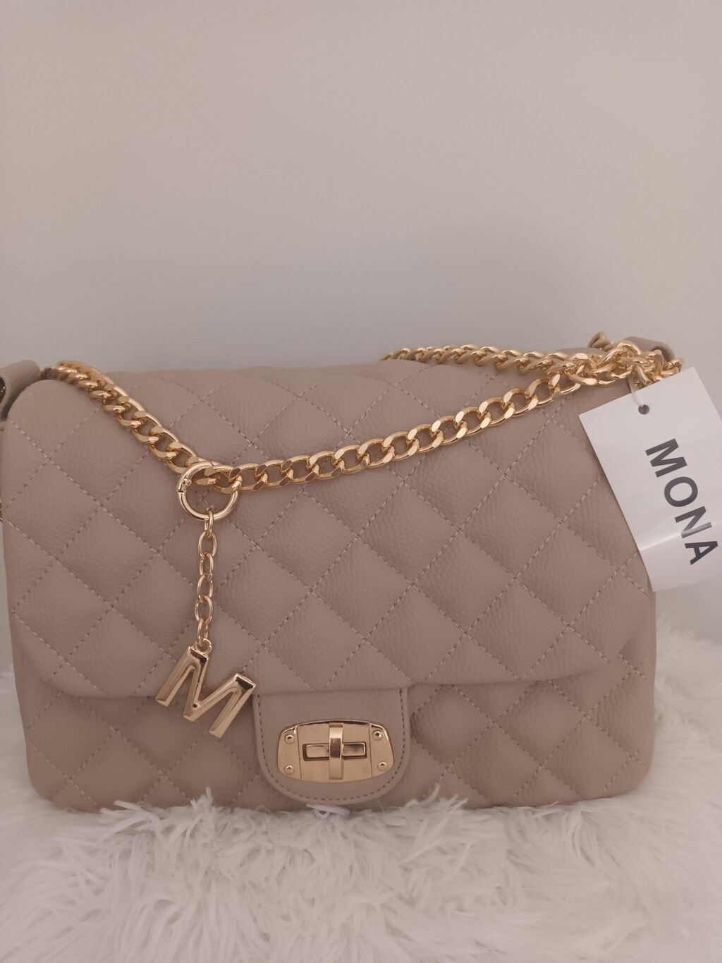 MONA ženska torba preko ramena - Model: klasična preklop torba sa