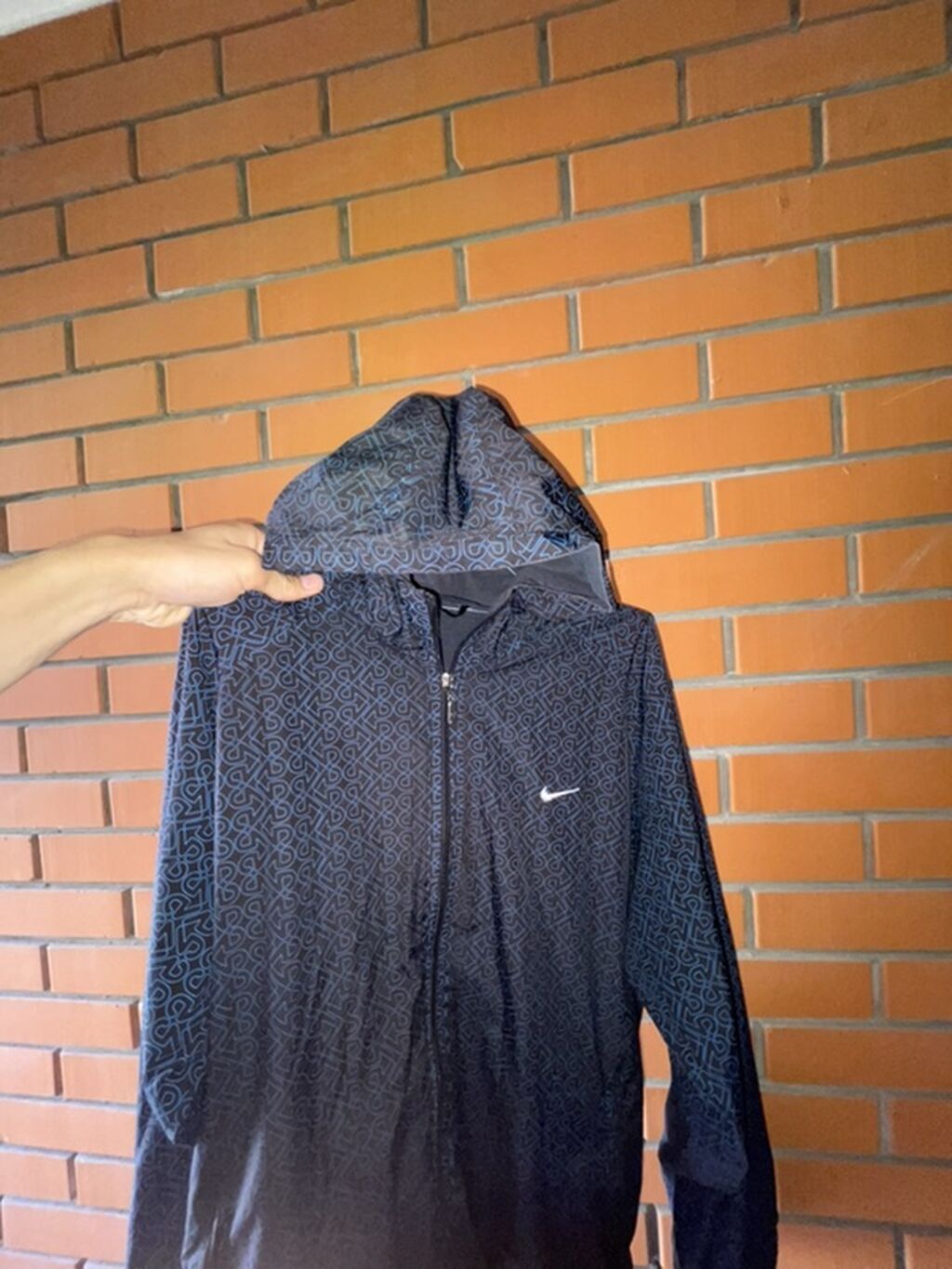 Nike muška jakna/duks sa kapuljačom i rajsferšlusom. - Model: lagana