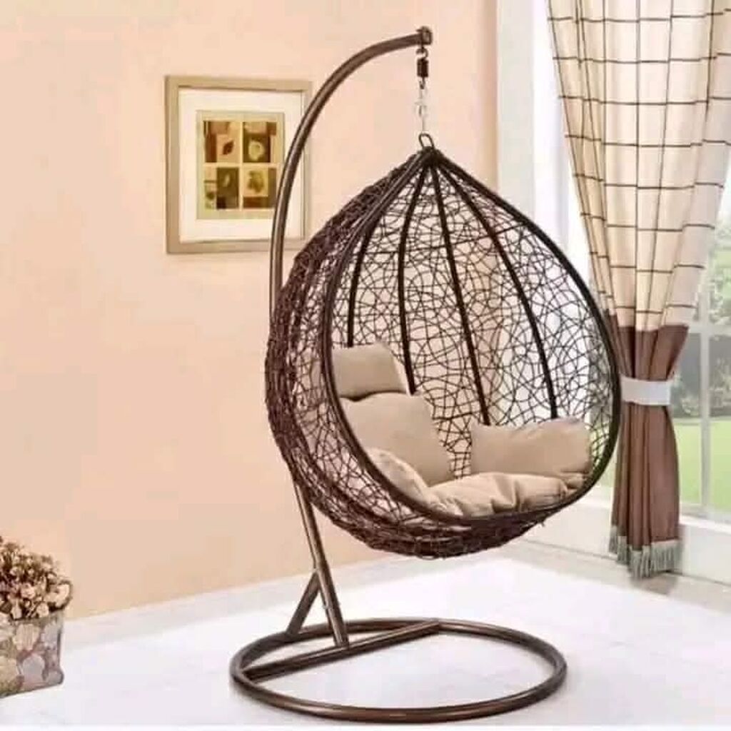 Ljuljaska Karakteristike: Dimenzije: -124cm (visina korpe) -105cm