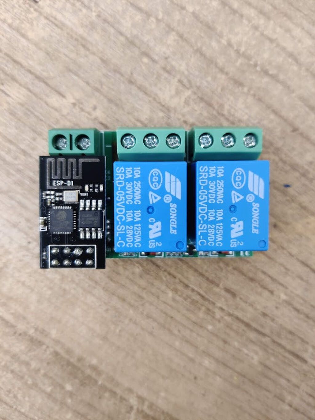 Dvokanalni ESP8266 ESP-01 wifi relej 5V Ovaj relejski modul je