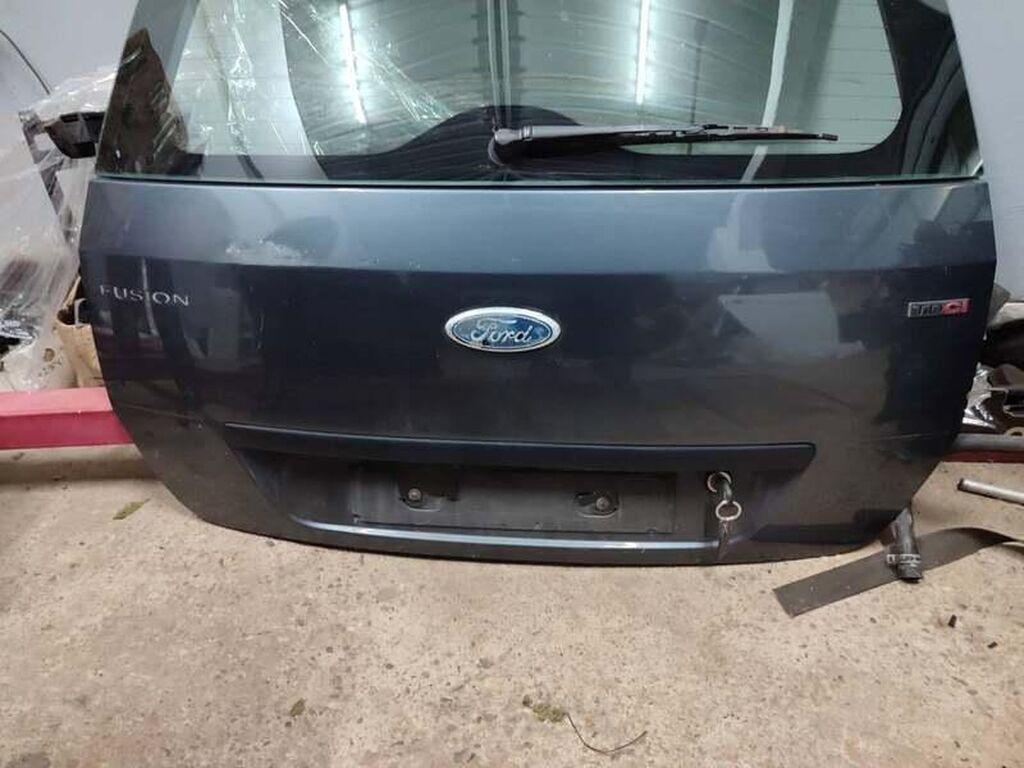 STAKLO GEPEKA ZA FORD FUSION OD 2003. DO 2011. GOD. | FORD velika