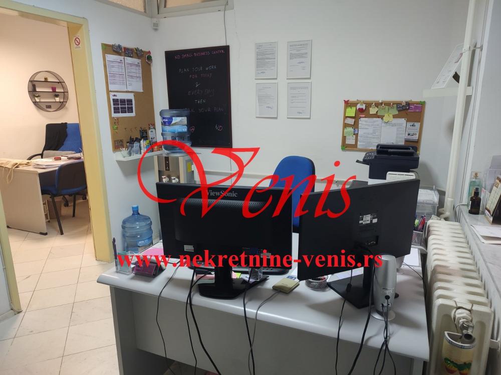 CENTAR ul.Trg Mladenaca 27 m2 - 250 Evra ID#2701
250 €