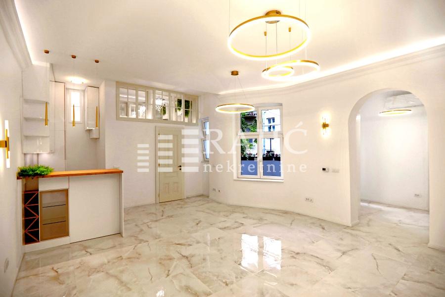 Centar,Kalemegdan,Gospodar Jevremova,3.0,116m2 #4541
2.000 €