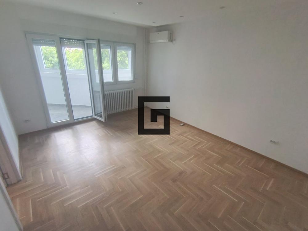 Odlična investicija-stan u centru Zemuna! ID#2078
159.900 €