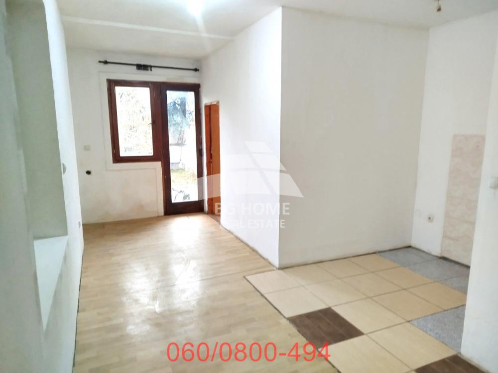 Stan na Altini sa dvorištem 4.3 ari+76m2 -Hemingvejeva ID#3543
120.000 €