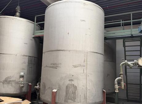 Цистерна Cuve Vikat Ekinox 30000L мешајући резервоар 304 SS
