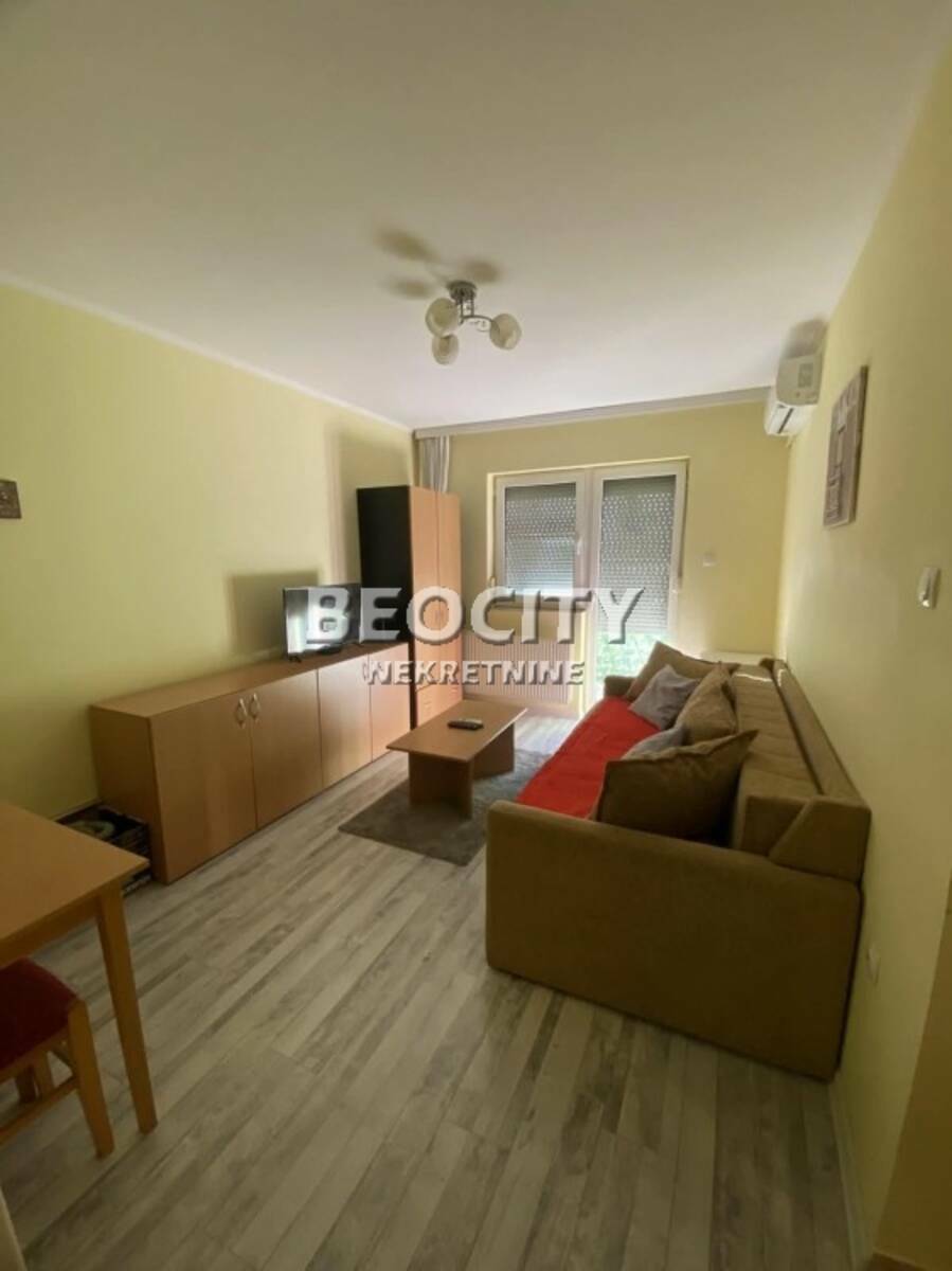 Jednosoban stan, Novi Sad - Nova Detelinara | Izdavanje · 25m² · 250€