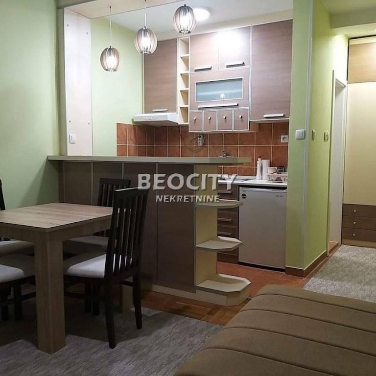 Dvosoban stan, Novi Sad - Centar | Izdavanje · 30m² · 250€