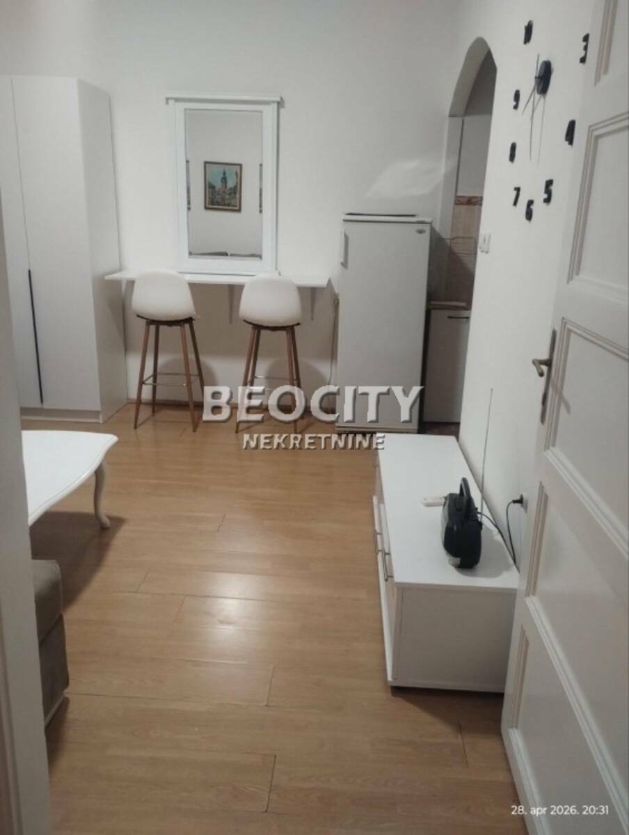 Dvosoban stan, Novi Sad - Stari Grad | Izdavanje · 33m² · 300€