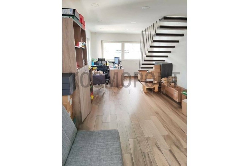 Trosoban stan, Beograd - Profesorska Kolonija | Prodaja · 72m² · 223.000€