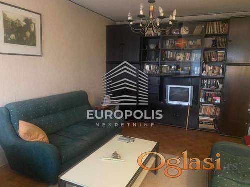 Na prodaju trosoban porodičan stan – Braće Jerković ID#9464