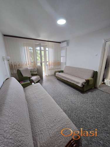 NOVI SAD, GRBAVICA, DVOSOBAN NAMESTEN STAN, ODMAH USELJIV - 350 E