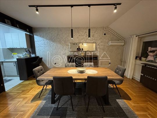 Stan,Novi Sad,Nova Detelinara,kv: 80.00