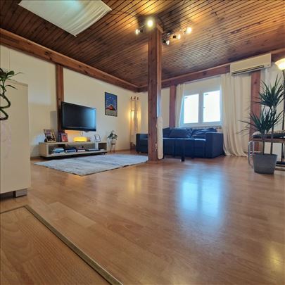 Prodajemo trosoban stan, Atelje 212, 73m²