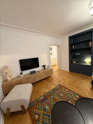 Banovo brdo, kvalitetno renoviran,garaža, ID 25670