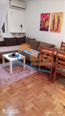Izdaje se odličan stan kod Pravnog fakulteta, 36m2