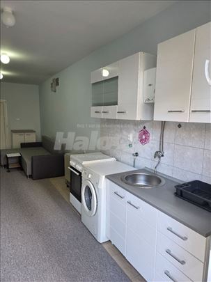 Garsonjera 30m2 Banovo brdo -novo slobodno 15.maj