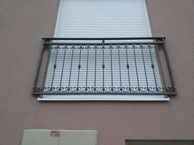 KOVANA OGRADA ZA BALKON - MODEL 2
