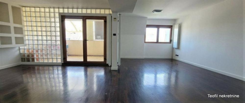 Prve pruge, Petosoban stan na prodaju, 167m2, 531.000€