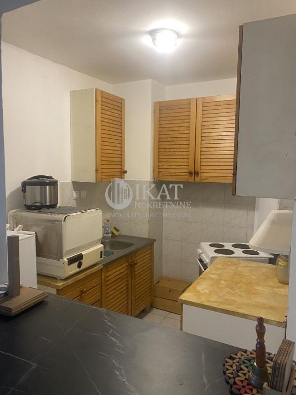 Jednoiposoban stan za izdavanje, 40m2, 450€