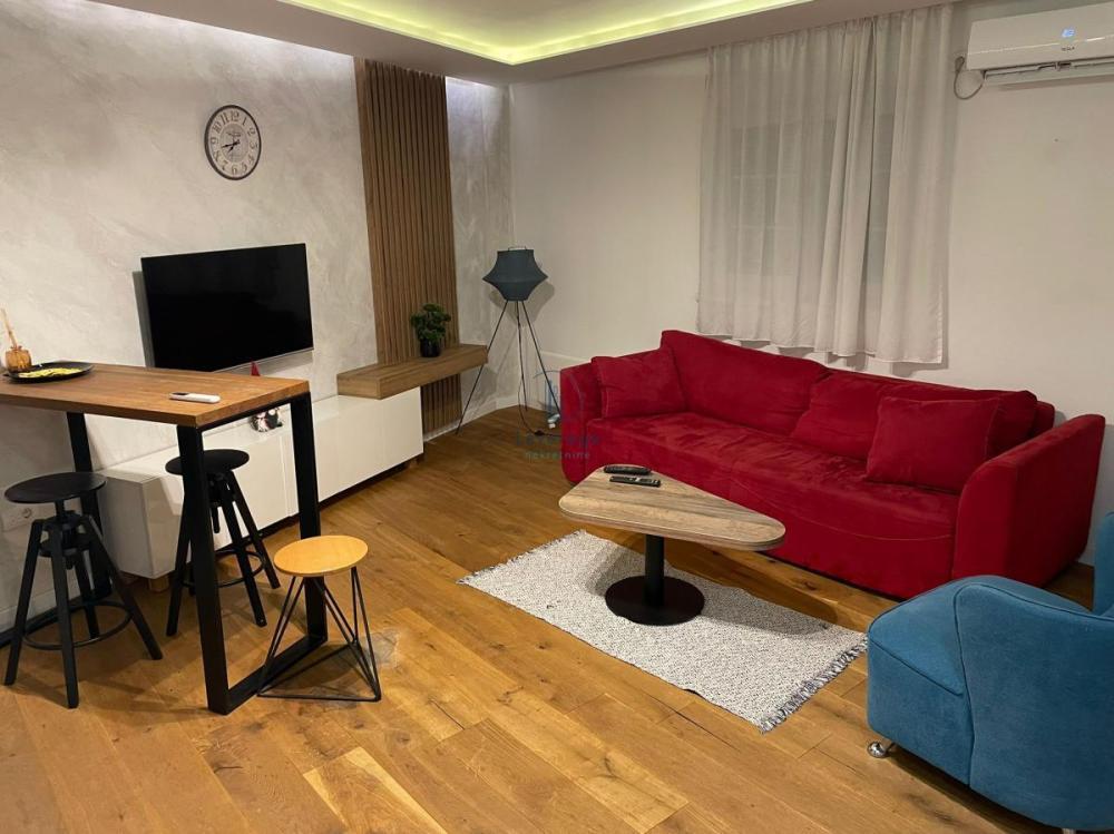 Maršala Birjuzova, Jednoiposoban stan za izdavanje, 35m2, 690€