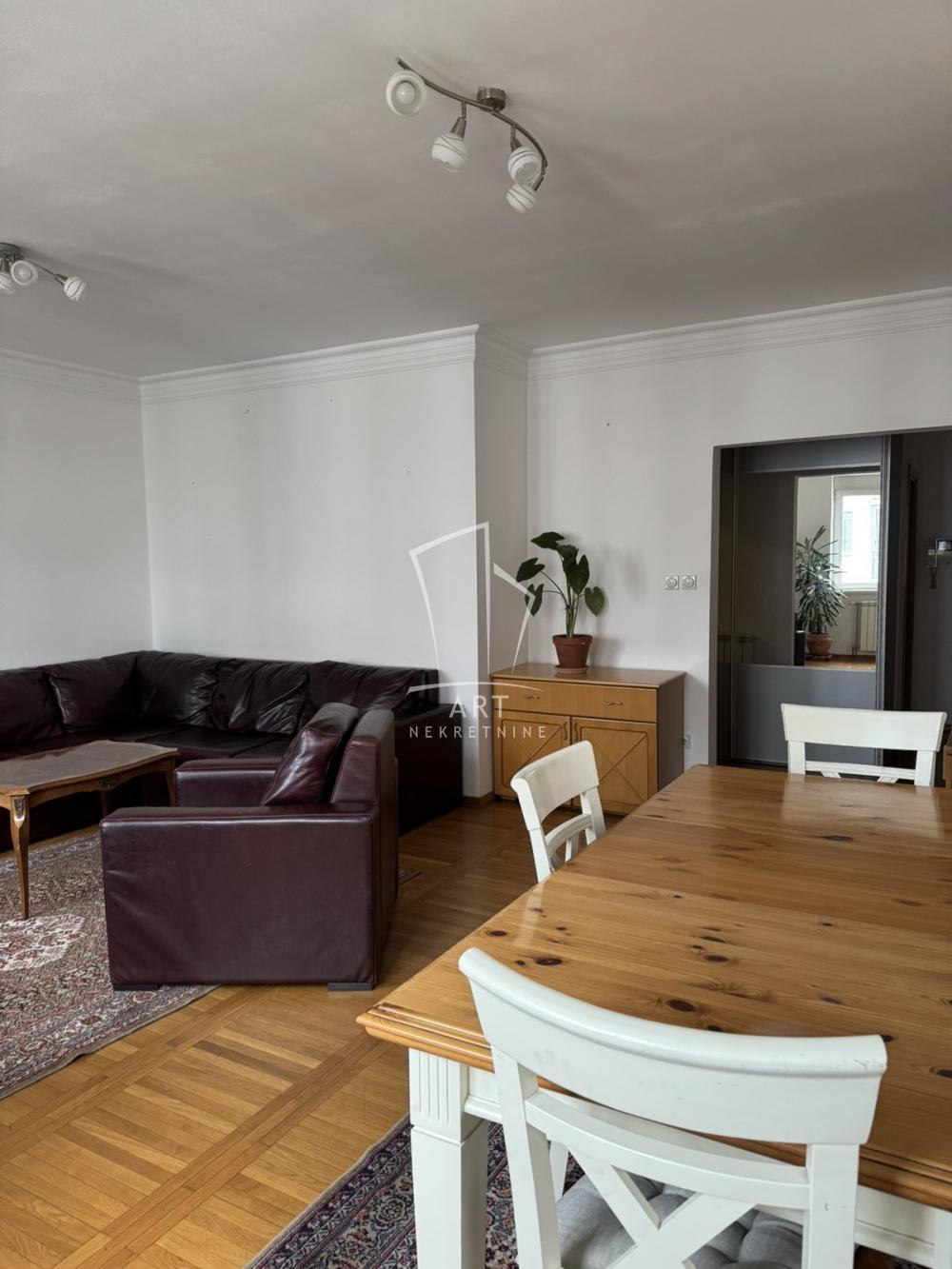 Vojvode Šupljikca, Trosoban stan za izdavanje, 84m2, 1.100€
