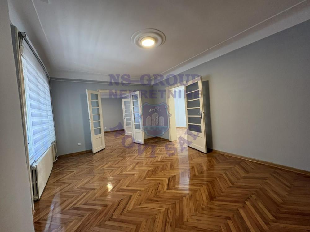 Dvosoban stan na prodaju, 84m2, 309.000€