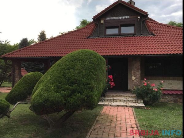 Kuća 250 m2 Ravno Selo Vrbas