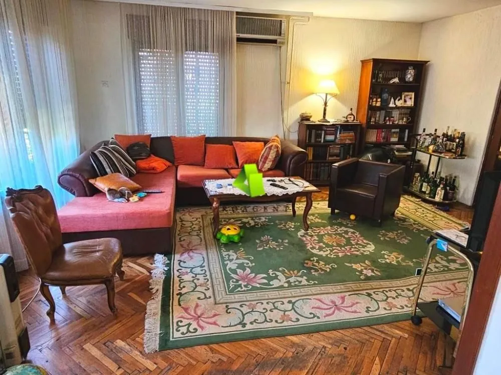Izdavanje, četvorosoban stan, 180m², Apelovac, Niš