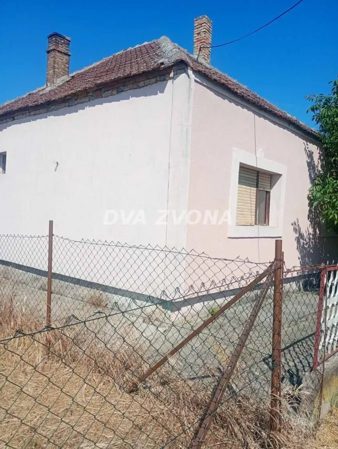 Prodaja, kuća, 100m², Perlez, Zrenjanin