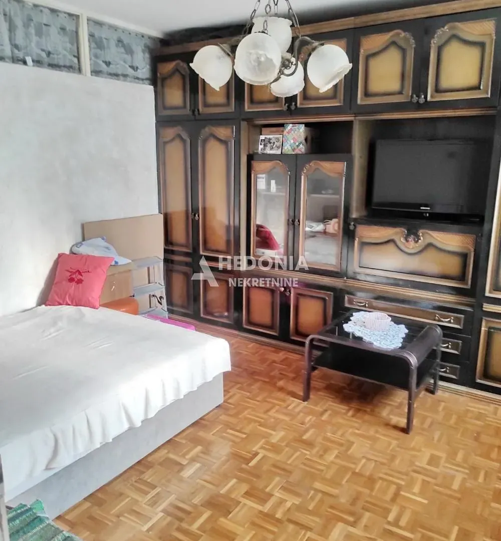 Prodaja, dvosoban stan, 58m², Novi Beograd Blok 70, Novi Beograd Sve Podlokacije