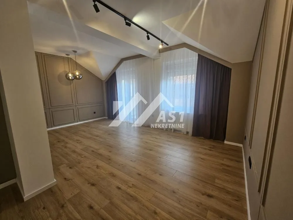 Prodaja, trosoban stan, 58m², Novi Sad Sve Podlokacije, Novi Sad