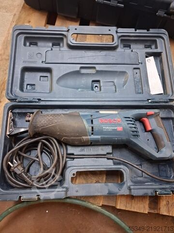 Sabljasta testera
Bosch GSA 1100E