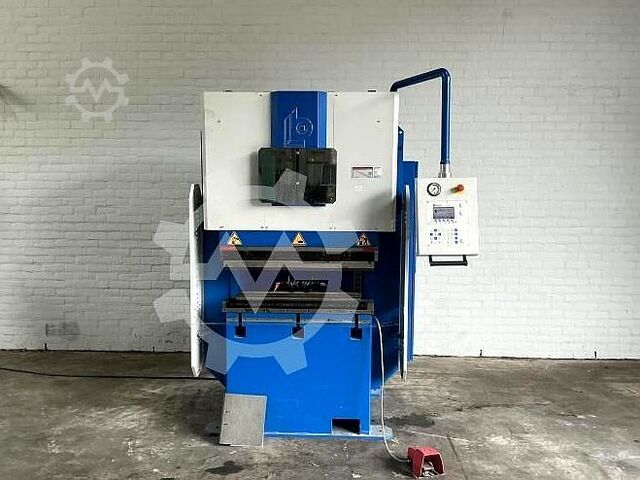 Abkant presa
Boschert Profi 28 / 1000 CNC