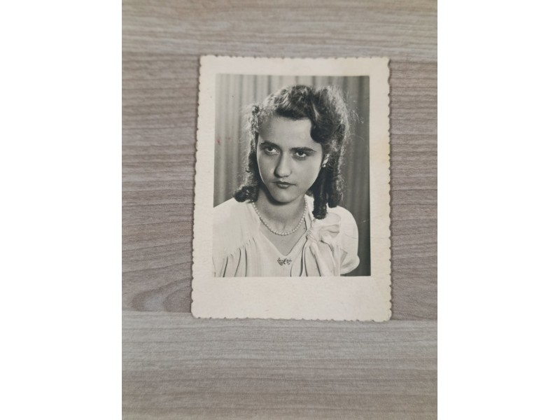 Vintage fotografija devojka