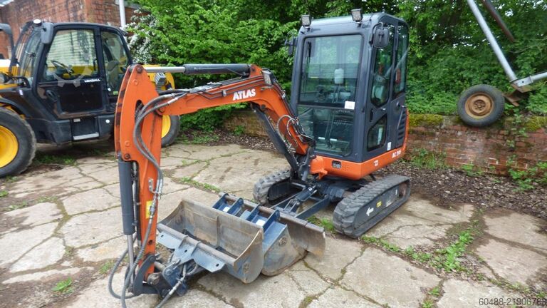 Mini-gusenicni bager
ATLAS AC 20