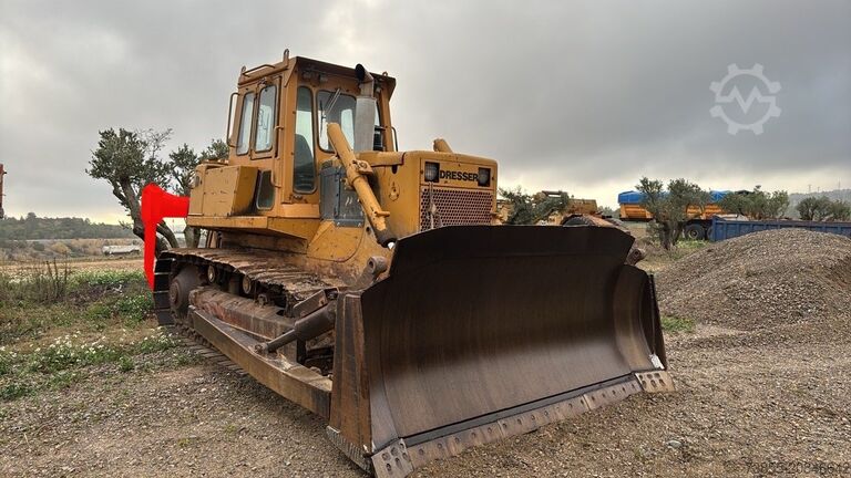 Buldožer
Dresser TD 15 E sin ríper