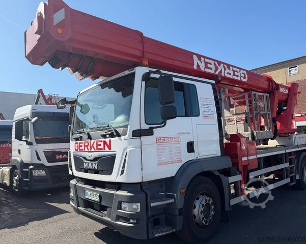 Radna platforma montirana na kamionu
Ruthmann T480.1