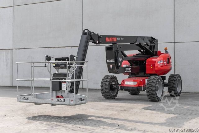Artikulisan teleskopski bum lift
Manitou 200 ATJ