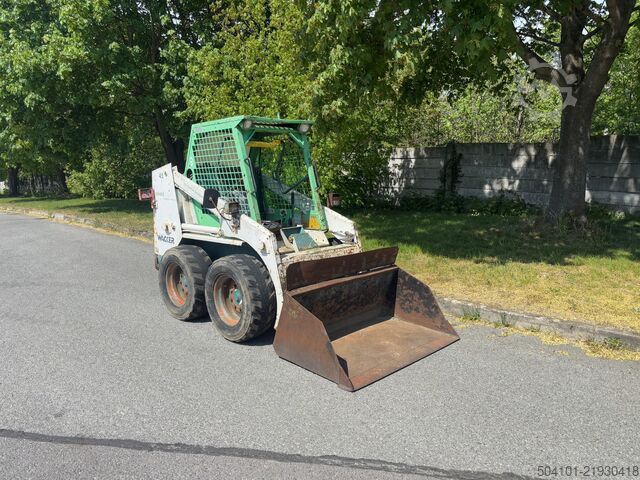 Kompaktni utovarivač
Bobcat 741