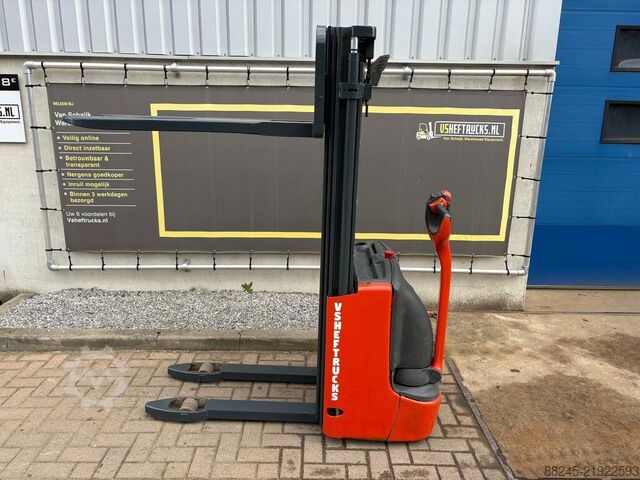 VS-22716 Električni triplex viljuškar Linde L10
LINDE L10