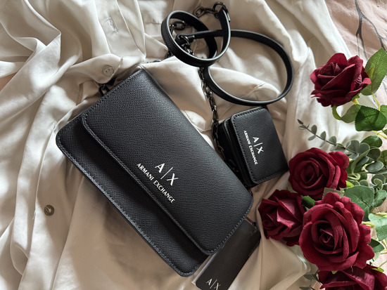Armani Exchange Nova