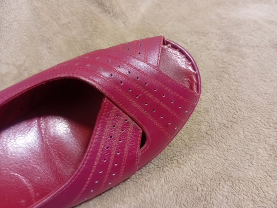 Kozne sandale 37/23