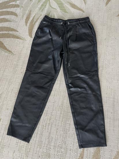 Skaj pantalone kao nove